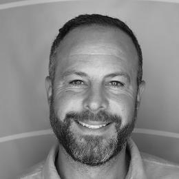 Who Is Michael Jang? Through the Lens of the Artist